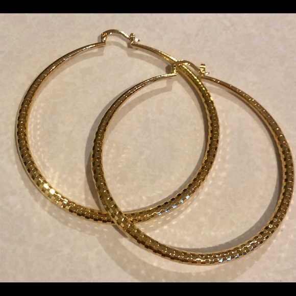 Jewelry | Large Round Gold Tone Textured Classic Hoop | Poshmark